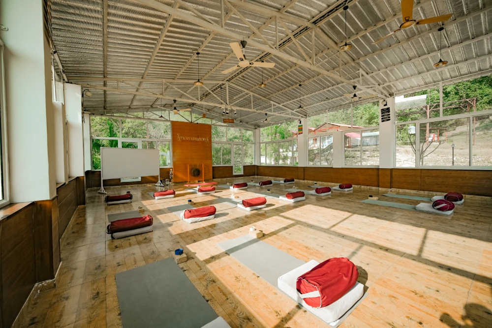 200 Hour Yoga Teacher Training in Rishikesh | Rishikesh YTTC 200